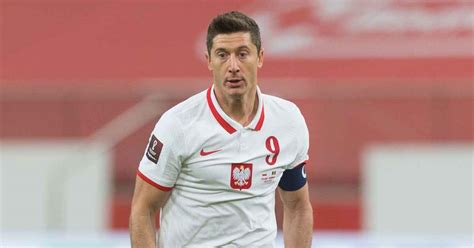 Robert Lewandowski 3 Match Ban Fifa 2022 Lewandowski Disrespectful Gesture Towards Referee