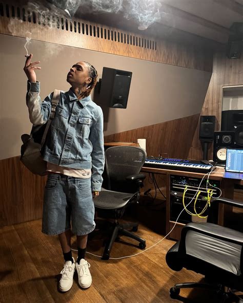 Sofaygo Outfit From March 6 2025 Whats On The Star