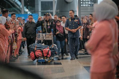 Ptp Catat Pengendalian Kontena Melebihi 107 Juta Teu Sebulan Utusan