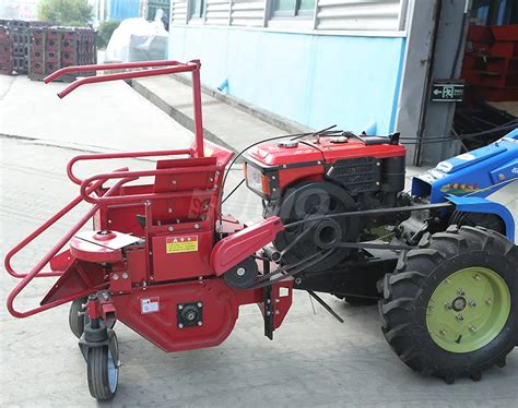 Mini Corn Harvester From China High Productivity And Durability