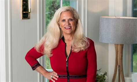 Sarah Elder Lyons Chicago Agent Magazine