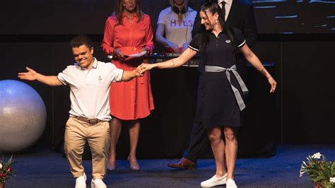 Iván Bence Gyerekeket Oktat A Jövőben