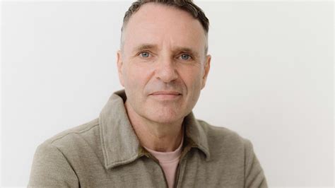 Theo Thijssen Prijs Voor Literaire Duizendpoot Edward Van De Vendel