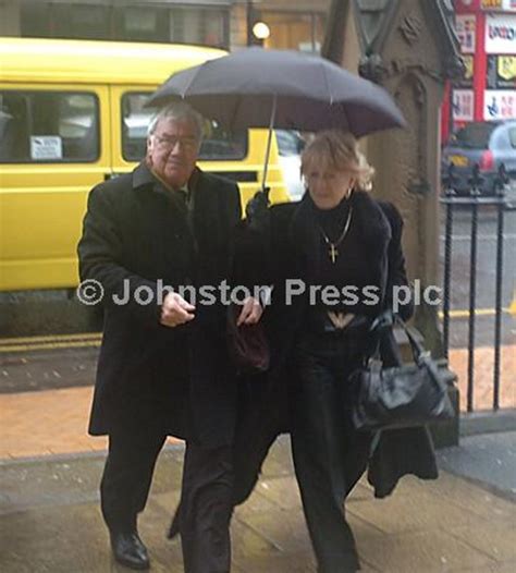 20328114 Maureen Nolan Funeral Frank Carson And Pat Mancini National World Newsprints