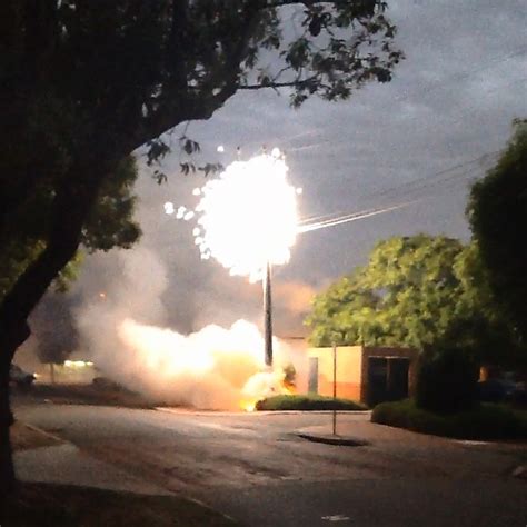 Exploding Power Pole Blacks Out Perth Homes In Inglewood Abc News