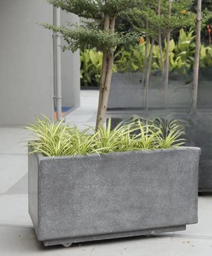 Grey Triangle Cement Garden Planter At ₹ 22000piece Planter In