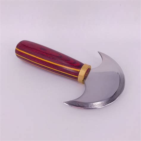 Crescent Blade