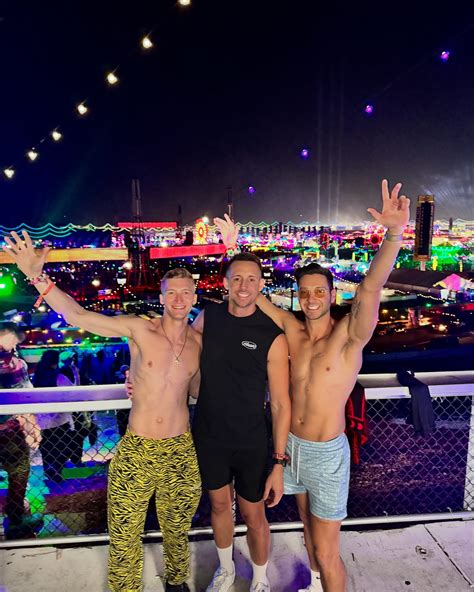Daniel Glickman Knocking More Firsts Off The List…edc Heres To One Of Many 🌼💙🎡 Instagram