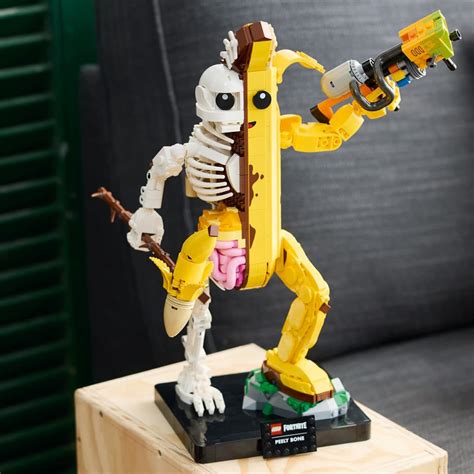 Lego Fortnite Peely Bone 77072 Lego Playsets Bandm