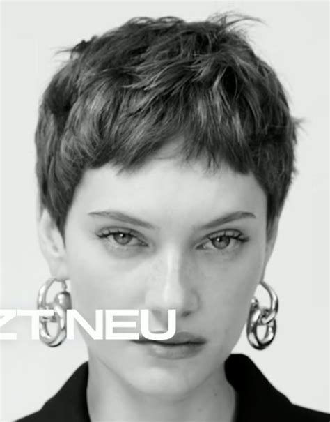 27 Asymmetrical Pixie Ideas For 2025 Artofit