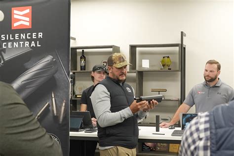 Comandante Buck Luke Bryan