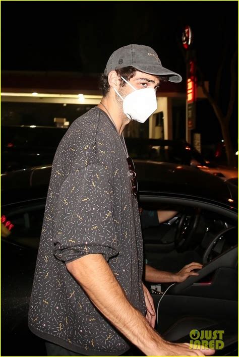 Noah Centineo Enjoys A Night Out In La While Celebrating Father Foods