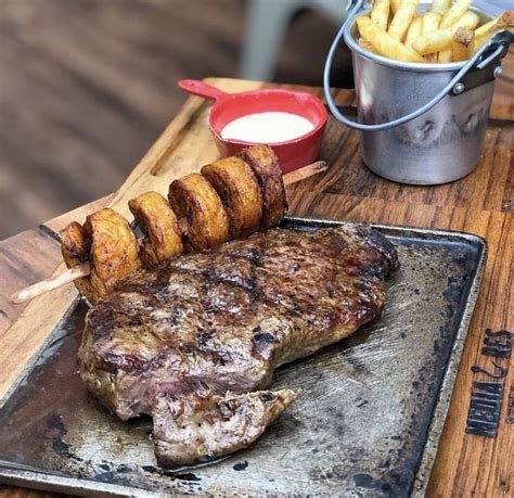 Carne Asada Con Papas Fritas 🍟