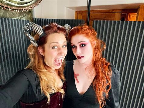 Julia Nilon Jvoxfox • Instagram Photos And Videos