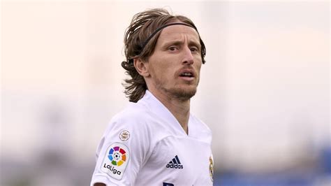 Luka Modric 2026 Wife Net Worth Tattoos Smoking And Body Facts Taddlr