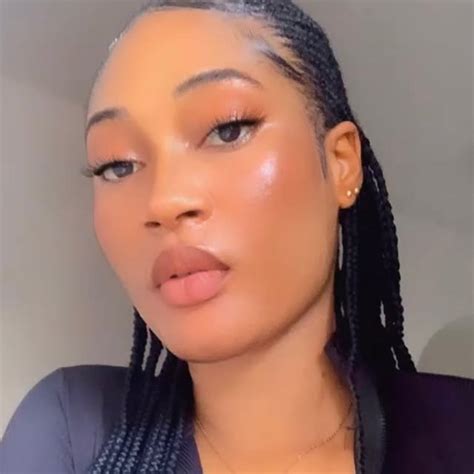 Kennedy Favour Onyinyechi 🦋 Yonniexx • Threads Say More