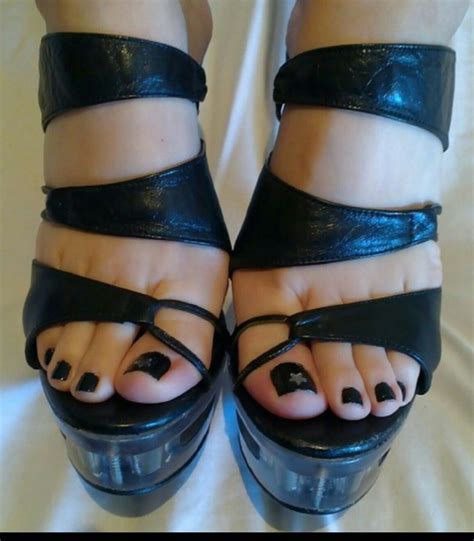 Black Strappy High Heels Hot High Heels High Heel Pumps Party High