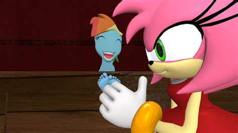 Amy Rose Tickles Rainbow Dash Request By Hectorlongshot On Deviantart