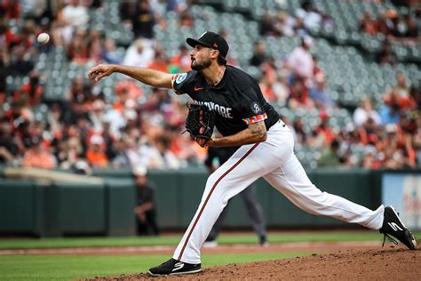 Eflin Goes Seven Scoreless In Orioles 2 1 Win Mountcastle Exits With