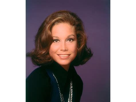 Mary Tyler Moore Doc Shows A Forward Thinking Style And Spirit