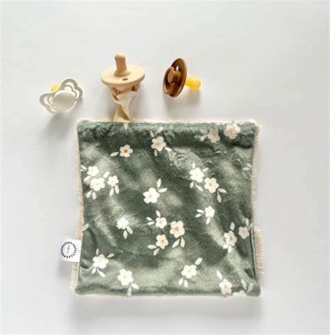 Paci Mini Pacifier Mini Bink Mini Mini Lovey Mini Sensory Mini Faux Fur Floral Ditsy