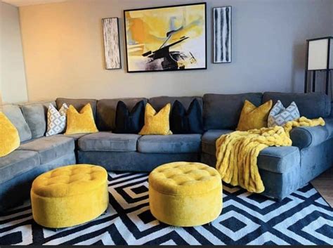 Pin By Chavelys On Recibidores De Entrada Yellow Living Room Living