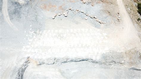 Pre Split Drilling And Blasting Grande Drill And Blast