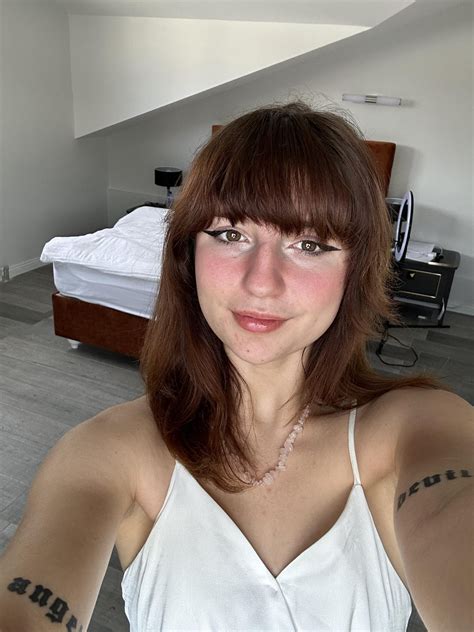 Are Freckled Brunettes Your Type R Freckledgirls