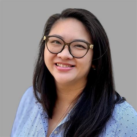 Derealization Vs Dissociation How To Reclaim Your Sense Of Reality Orange Coast Psychiatry