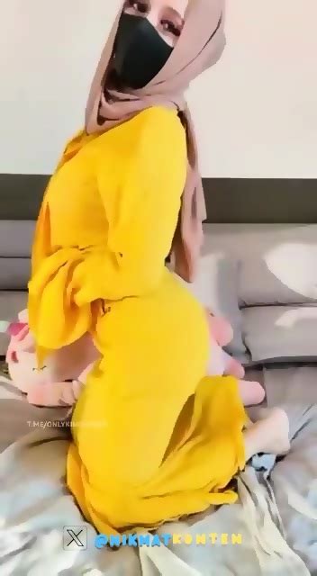 Jilbab Colmek Asik Di Luar Mindy Eporner