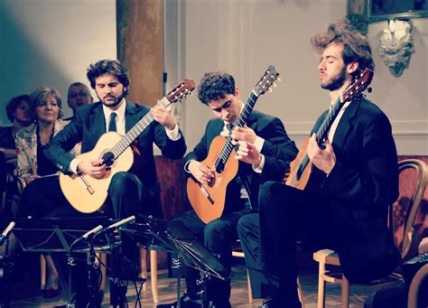 Trio Elogio Songs Events And Music Stats