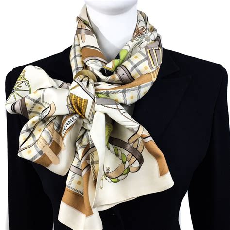How A Simple Scarf Ring Can Save The Day Simple Scarf Scarf Rings Ways To Wear A Scarf