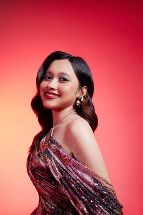 Cerita Risa Amel Lebarkan Sayap Ke Industri Film Okezone Celebrity