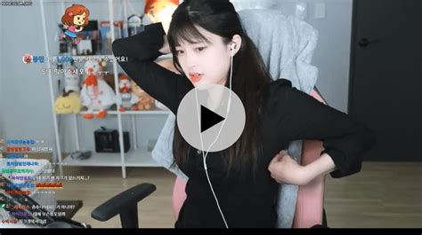 옆동네에서 주워온 문월짤 단추 숲soop 에펨코리아