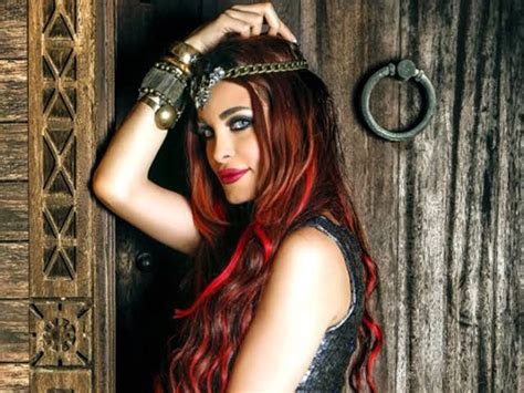 دومينيك حوراني تكشف مفاجأة صادمة حول جنسها الثالث بعد تسريب فضيحتها الجنسية فيديو البوابة 24