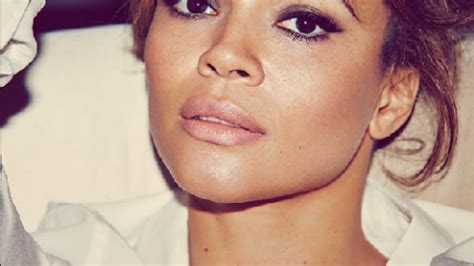 Carmen Ejogo La Sublime Actrice De Selma Se Dévoile Dans Un Shooting