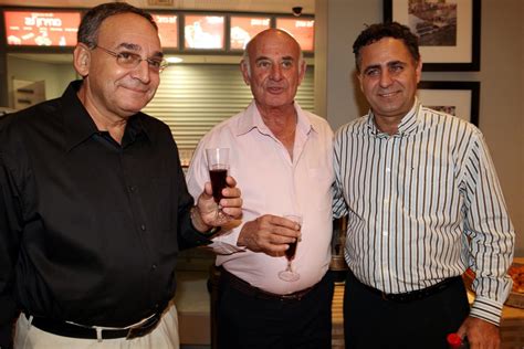 בכירי המשק והכלכלה תורמים לילדי בית חולים ספרא בתל השומר דניאלה רייבנבך תקשורת סקופר