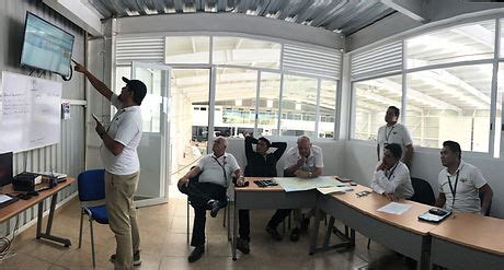 Oficial De Operaciones Aeronáuticas Escuela Mexico