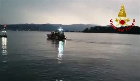 Fundosja E Anijes Turistike Në Itali Shumë Agjentë Sekretë Në Bord