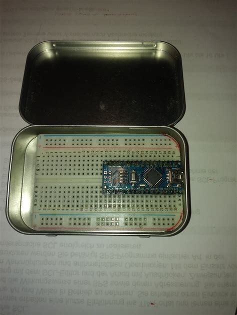 Breadbord Und Arduino Nano In Einer Altoids Büchse