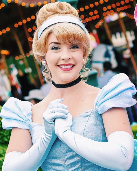 Pin By 2trh2 On Cinderella Face Characters Cinderella Face