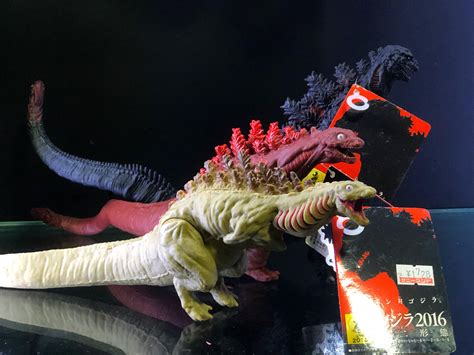 Shin Godzilla Bandai Set Of 3 2016 Hobbies And Toys Toys And Games On
