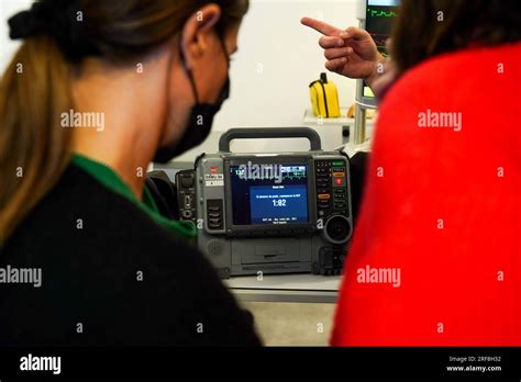 Nurses And Emergency Nurses Undergo Training At School Of Medicine On