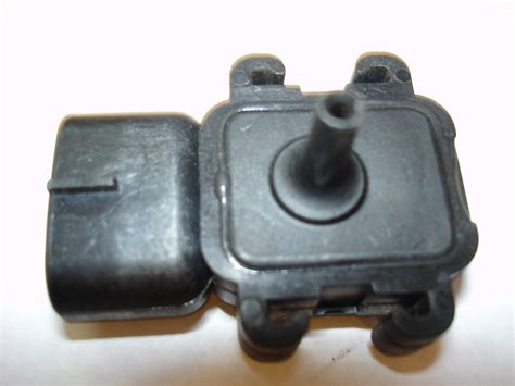 93 97 Toyota Corolla Geo Prizm Oem Denso Map Sensor 89420 02010 Ebay