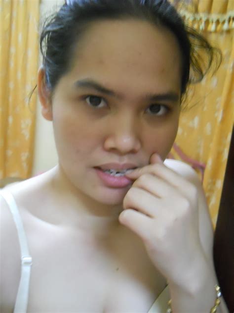 Untitled — Kalau Dapat Isap Tetek Dan Jilat Cipap Mesti Sedap