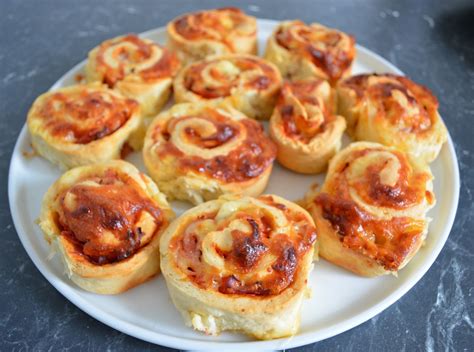 Pizza Scrolls Whats Cooking Ella