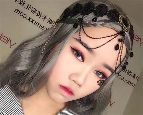 美色撩人之——黑暗系大眼萝莉妆