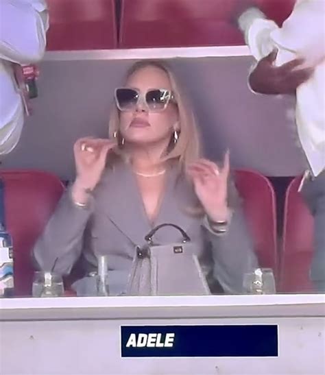 Y🦋 On Twitter I Swear This Is A New Adele Meme Lol 0e8cjeuhjr Twitter