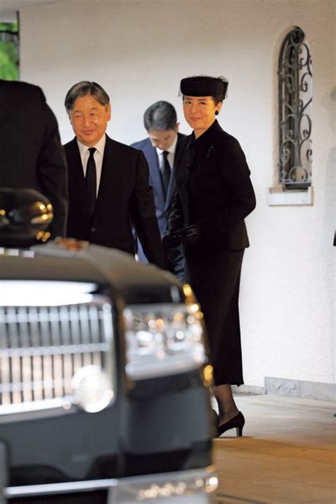 【写真】三笠宮妃百合子さまのご逝去に心を痛められ天皇皇后両陛下と愛子さまが三笠宮邸を弔問｜newsポストセブン