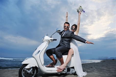 Hochzeitsszene Von Braut Und Bräutigam Frisch Verheiratetes Paar Am